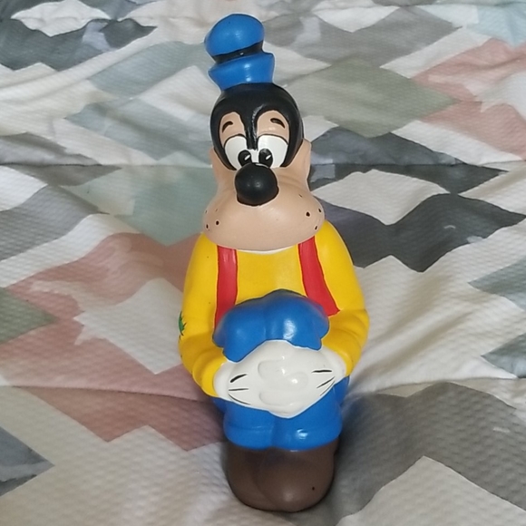 Disney | Other | Vintage Disney Goofy Statue | Poshmark